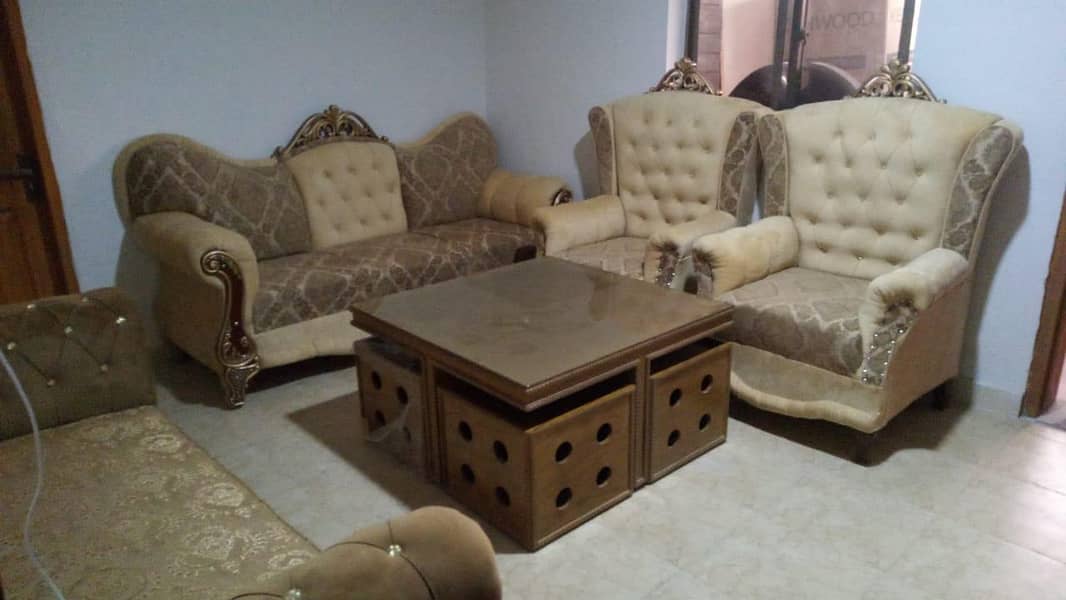 Center Table with 4 seats - Dining Tables - 1103738409