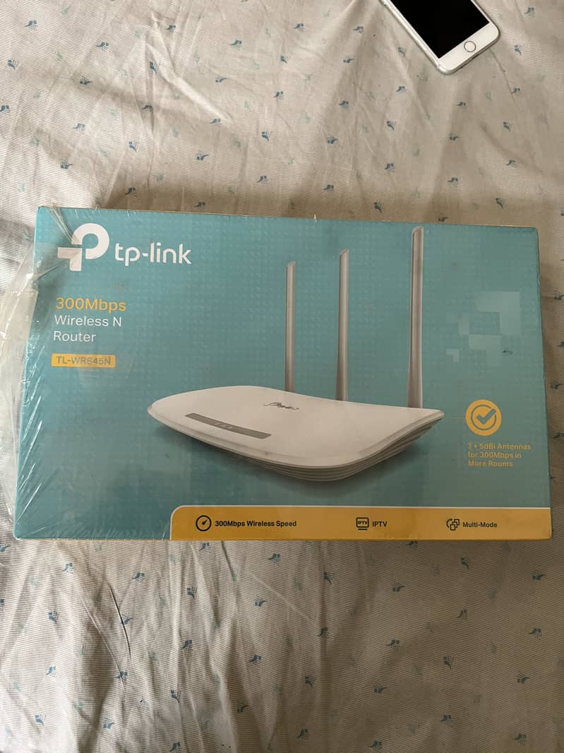 tp-link Router Triple Antenna - Networking - 1103762469