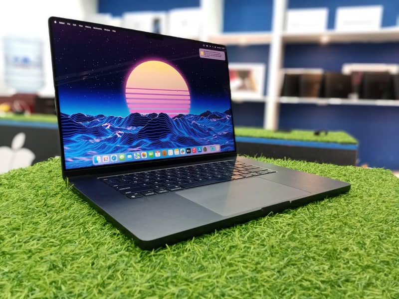 MACBOOK PRO M3 MAX - Laptops - 1103817280