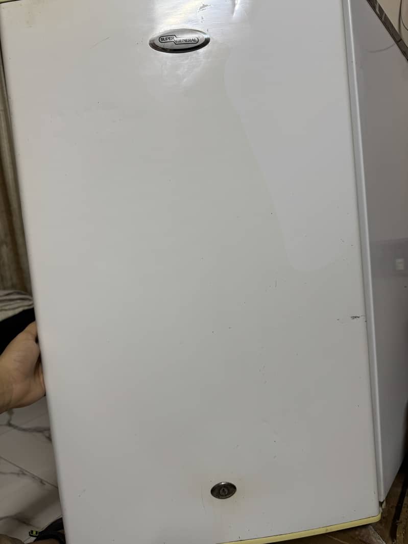 Super General Small Fridge - Refrigerators - 1103820652