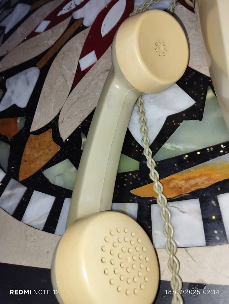 Antique telephone set for sale - Landline Phones - 1103959979