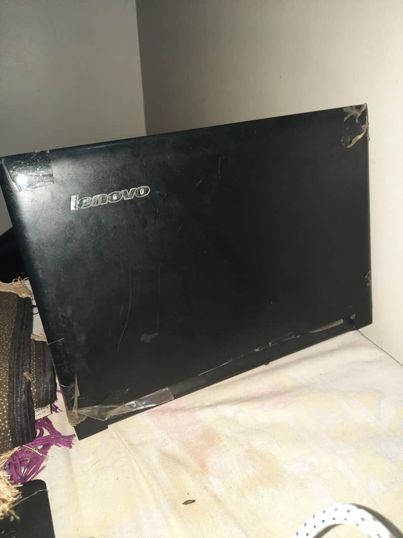 Dead Laptop big screen - Laptops - 1103999593