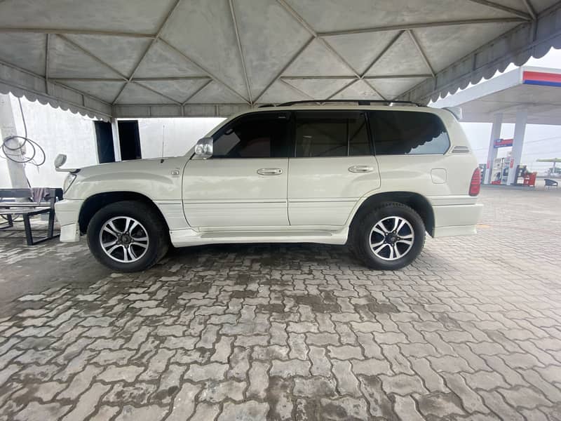 Toyota Land Cruiser Lexus Cygnus V8 4700–2002 Model (Registered 2004 ...