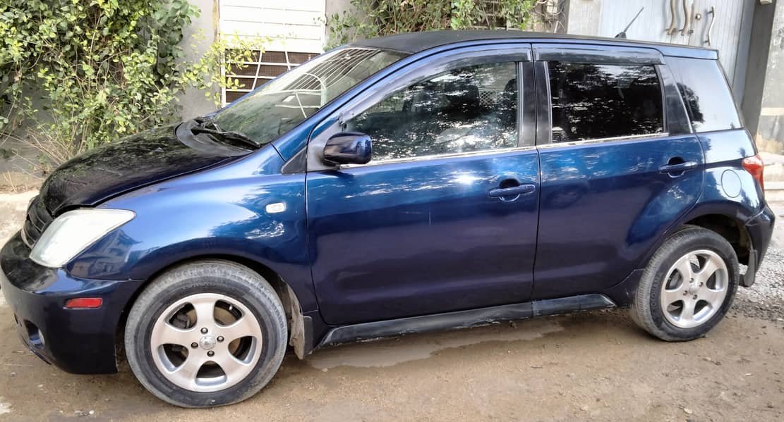 Toyota IST 2002 - Cars - 1104053231