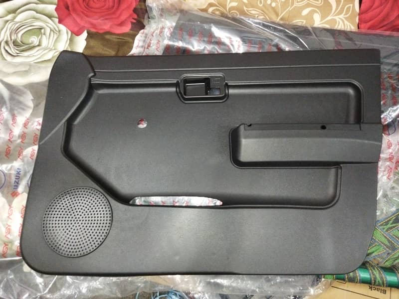 Suzuki Mehran door panels - Doors & Components - 1104069673