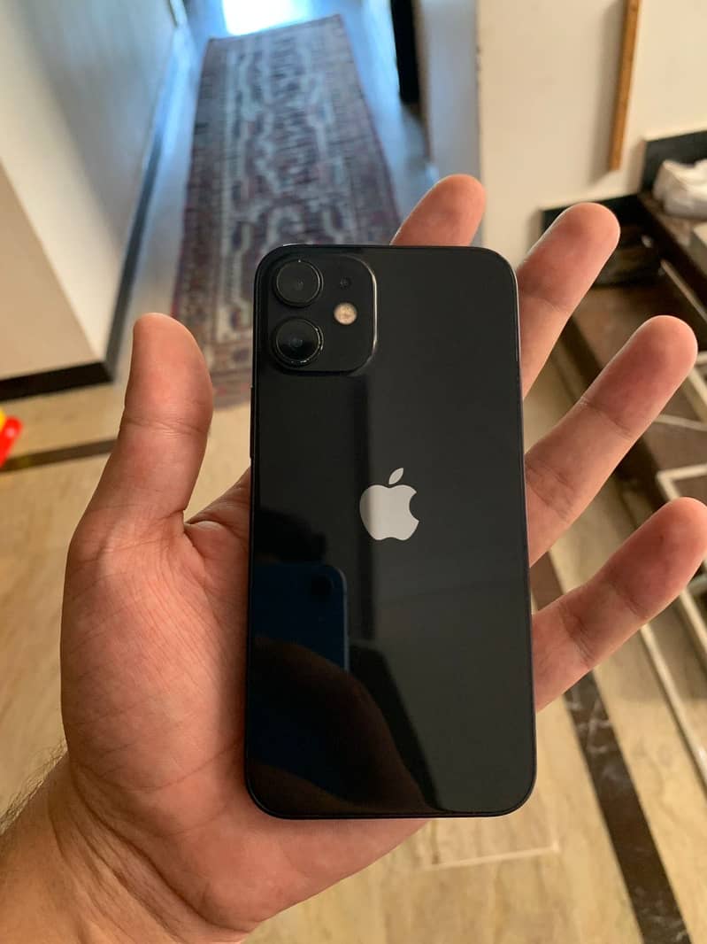 iPhone 11 mini - Mobile Phones - 1104092572