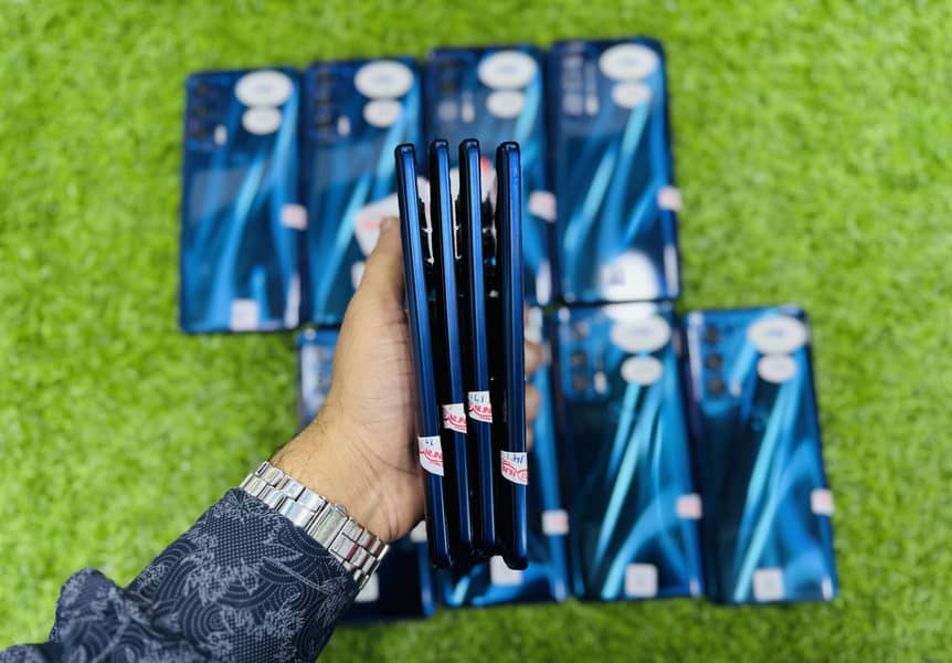 Moto Edge 2021 256/8 5g 144hz Pubg 60fps Best Gaming Phone Big Battery ...