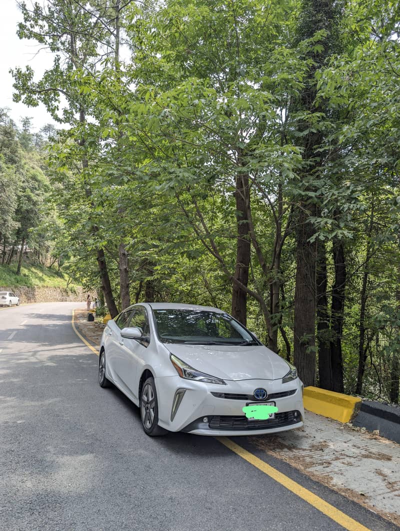 Toyota Prius E Four 2020 - Cars - 1097429474