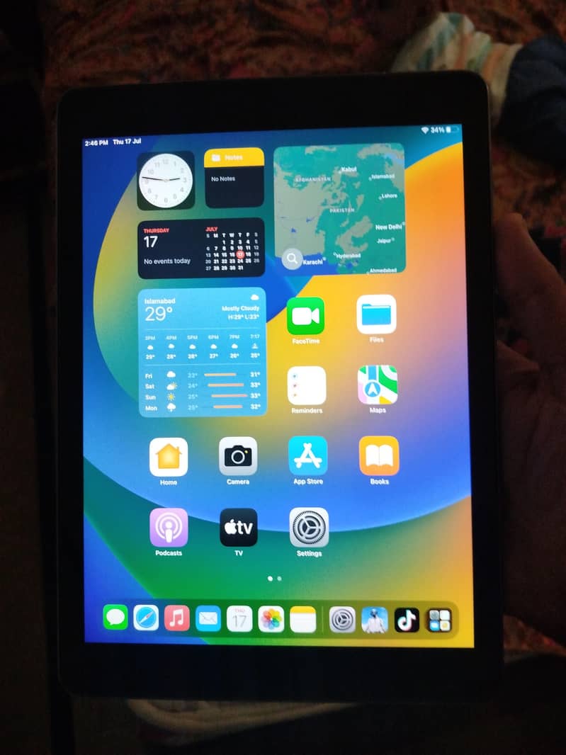 ipad pro mint condition 128gb sim+wifi - Tablets - 1104187496