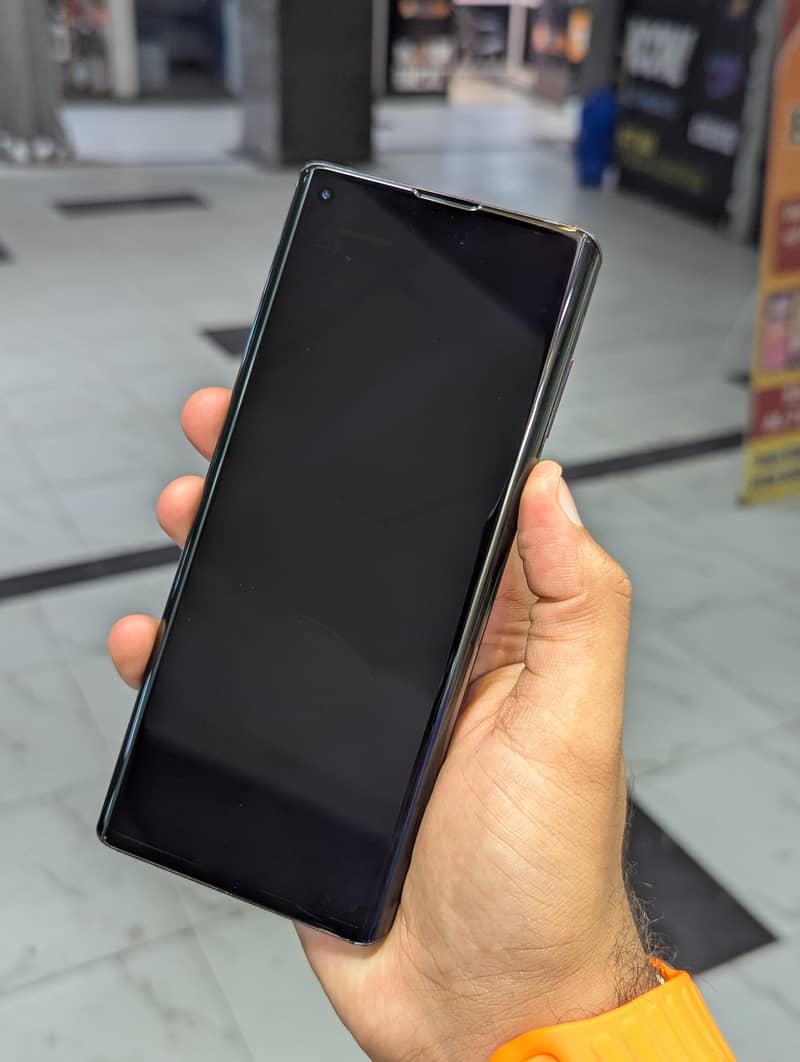 motorolla Edge Plus - Mobile Phones - 1104203316