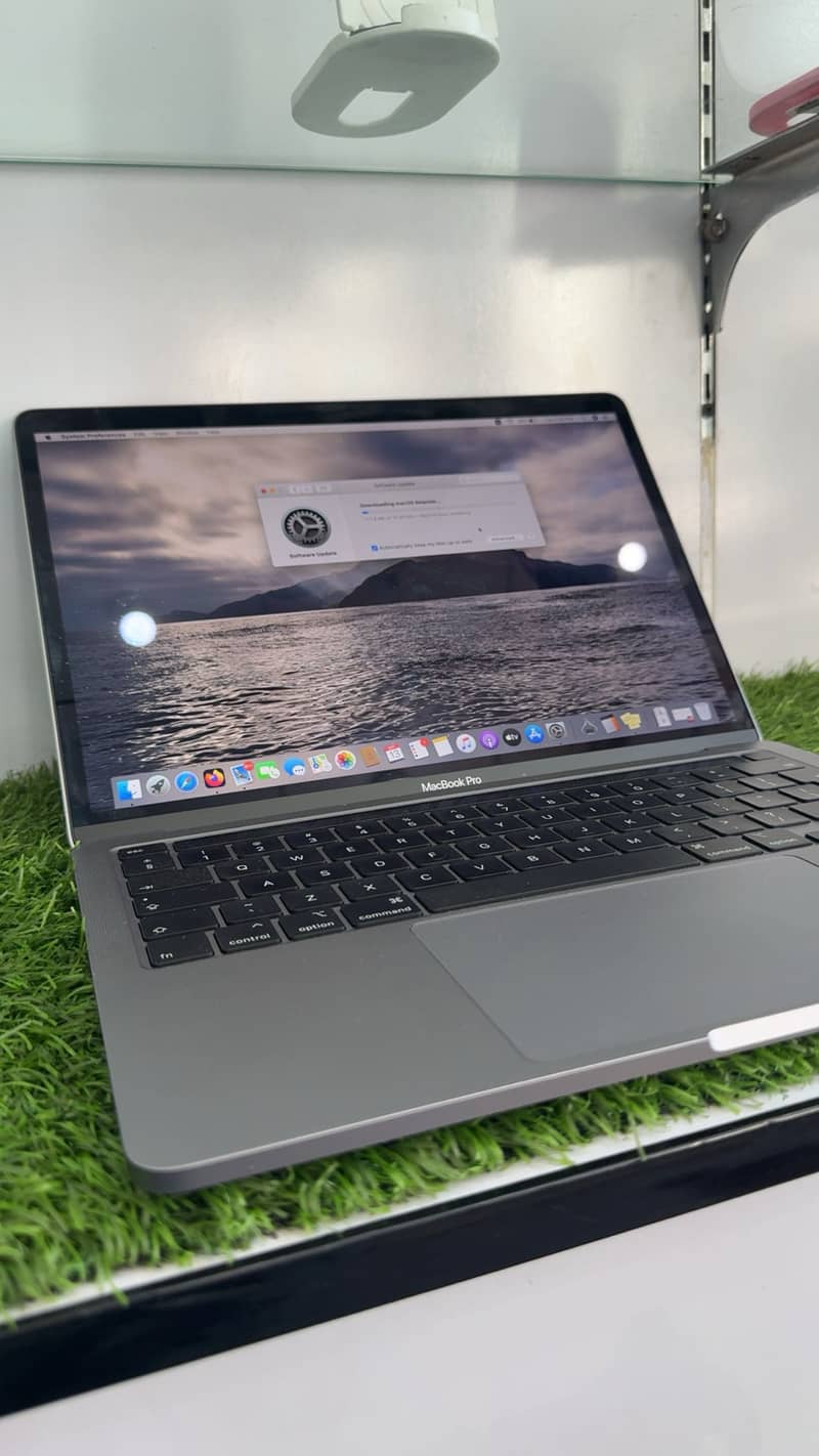 Mac book pro 2020 - Laptops - 1104205753