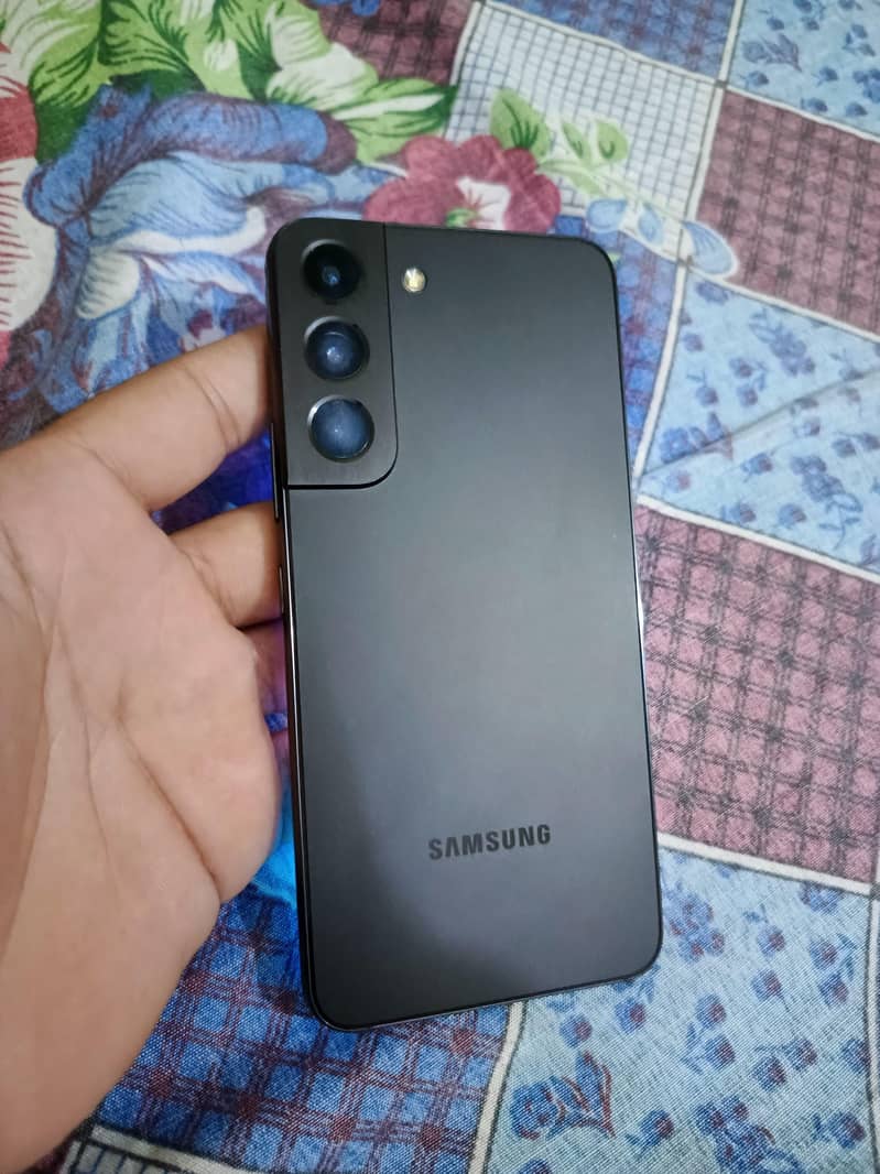 Samsung S22 5G - Mobile Phones - 1104367472