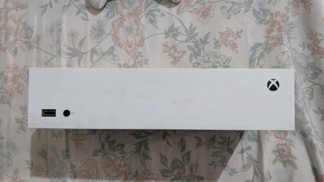 Xbox Series S - Gaming Consoles - 1104519211