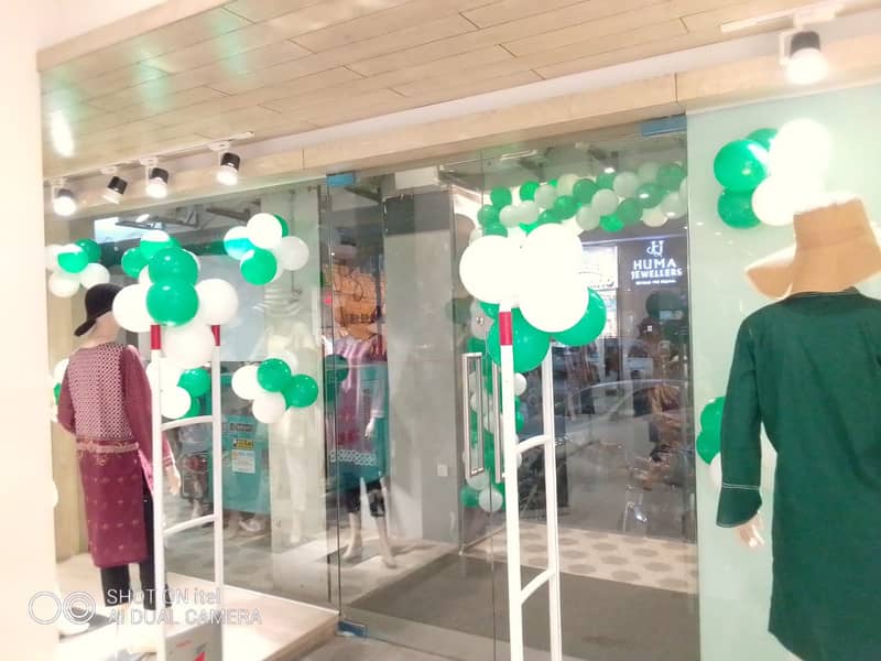 Jashn e Azadi Balloon Decor Packages Green and White Balloon Decorat ...