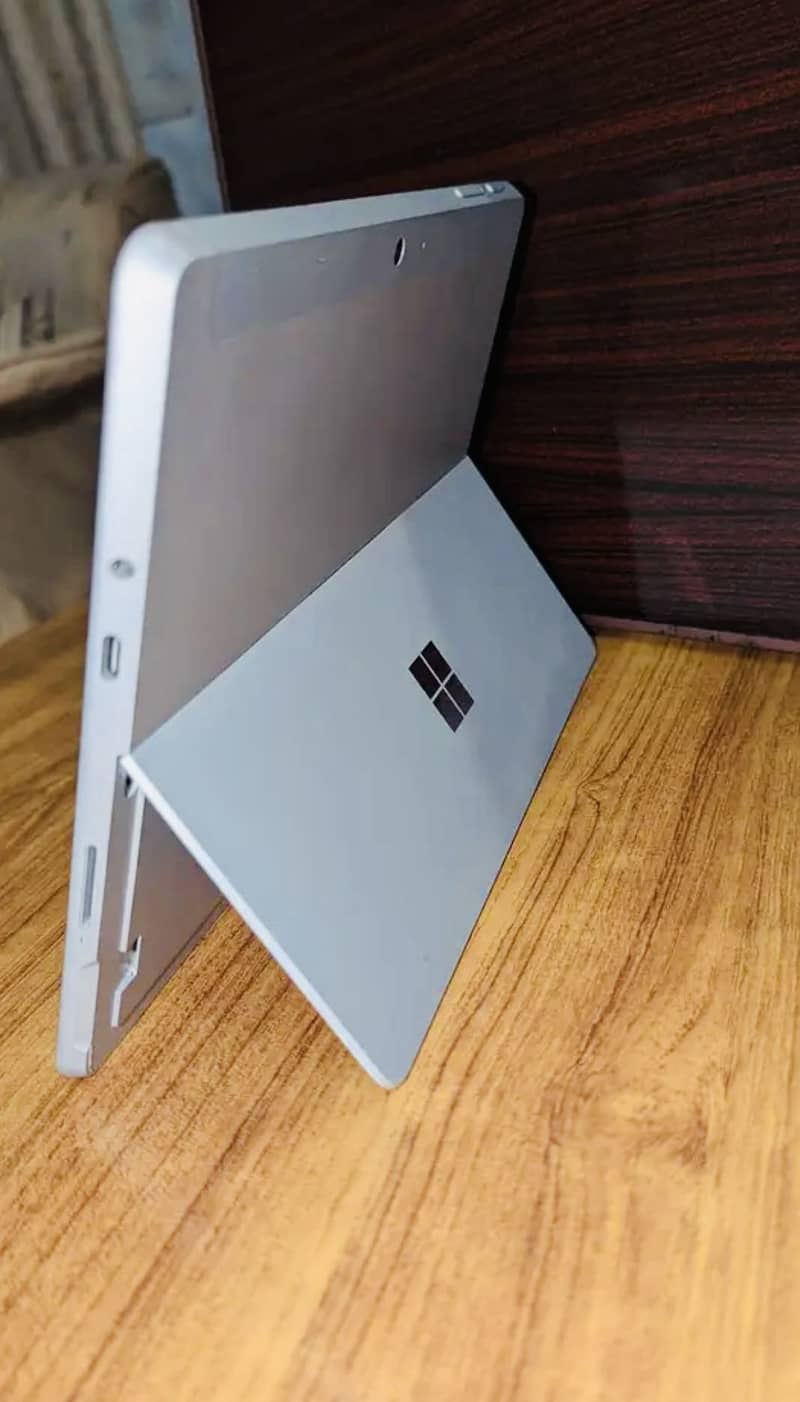 Microsoft Surface Go (Laptop+Tab) - Laptops - 1104652160