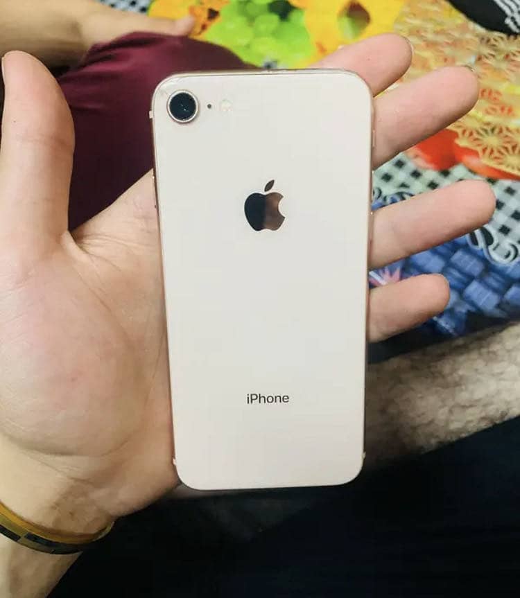 iPhone 8 - Mobile Phones - 1104743024
