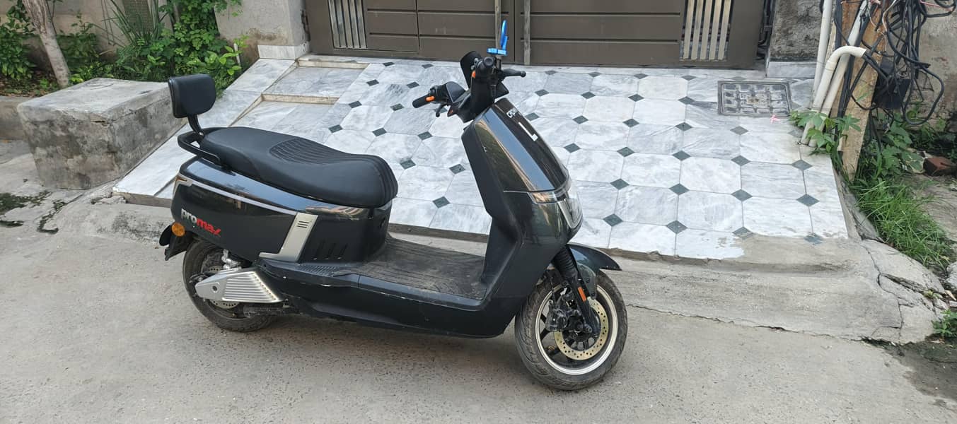 Crown Pro Max Electric Scooter 2025 - Electric - 1104826260