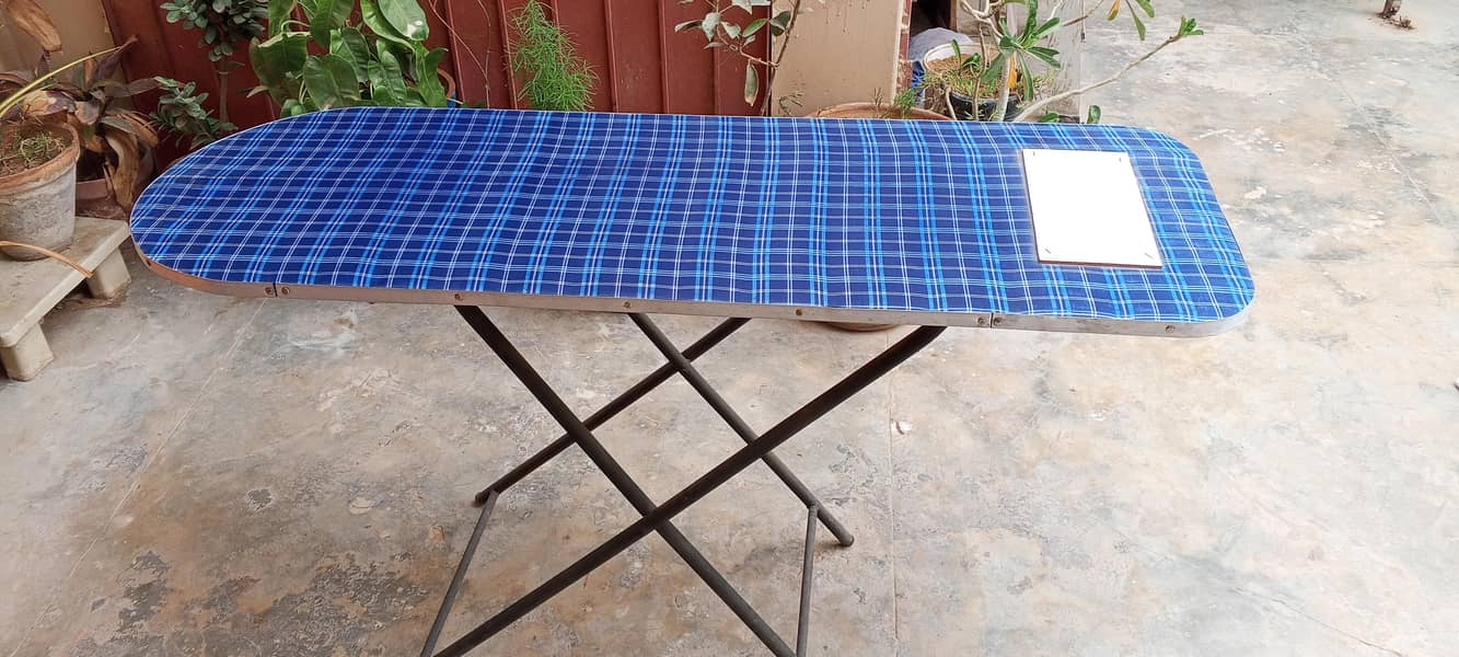Foldable metal iron stand - Other Household Items - 1105015418