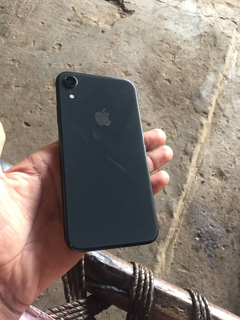 Iphone XR esim time available - Mobile Phones - 1105037742