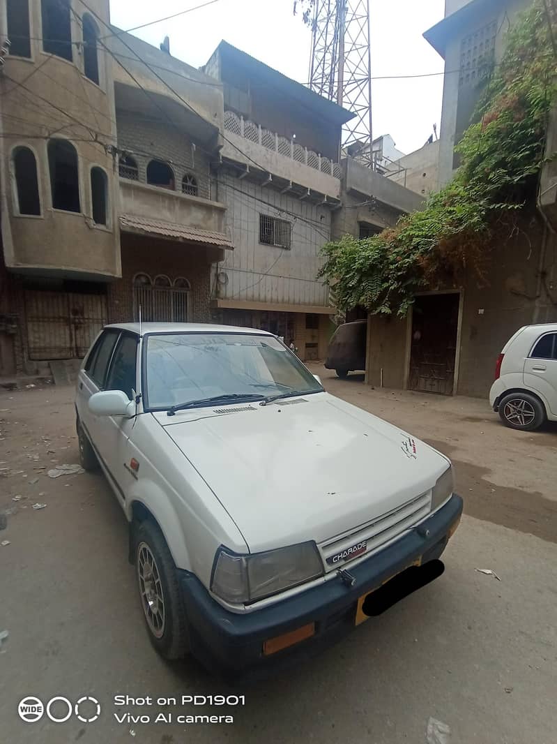 Daihatsu Charade 86, Registered 91 - Cars - 1105076183