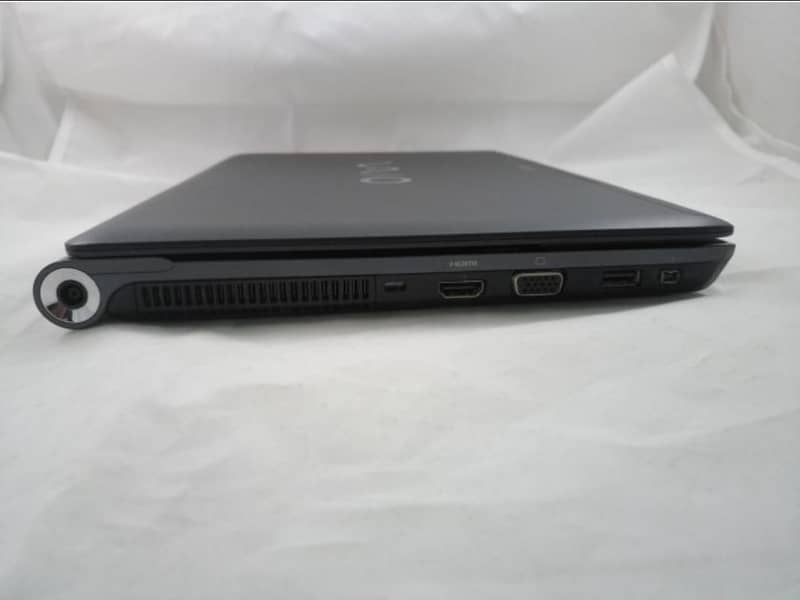 Sony vaio Laptop Good condition 4GB Ram 320GB HDD 14" Inch Display ...