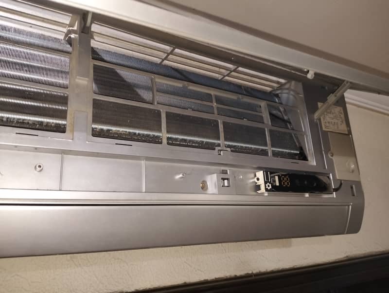 Galanz Split Ac One 1 & 1.5 ton Good Neat Condition Rarely Used - Air ...