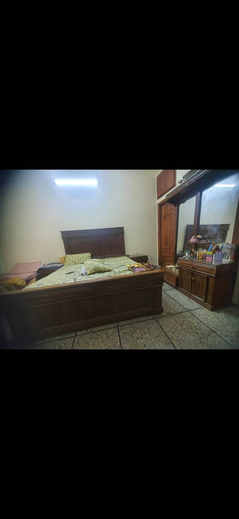 complete wooden bed set (slightly used) - Beds - 1105301798