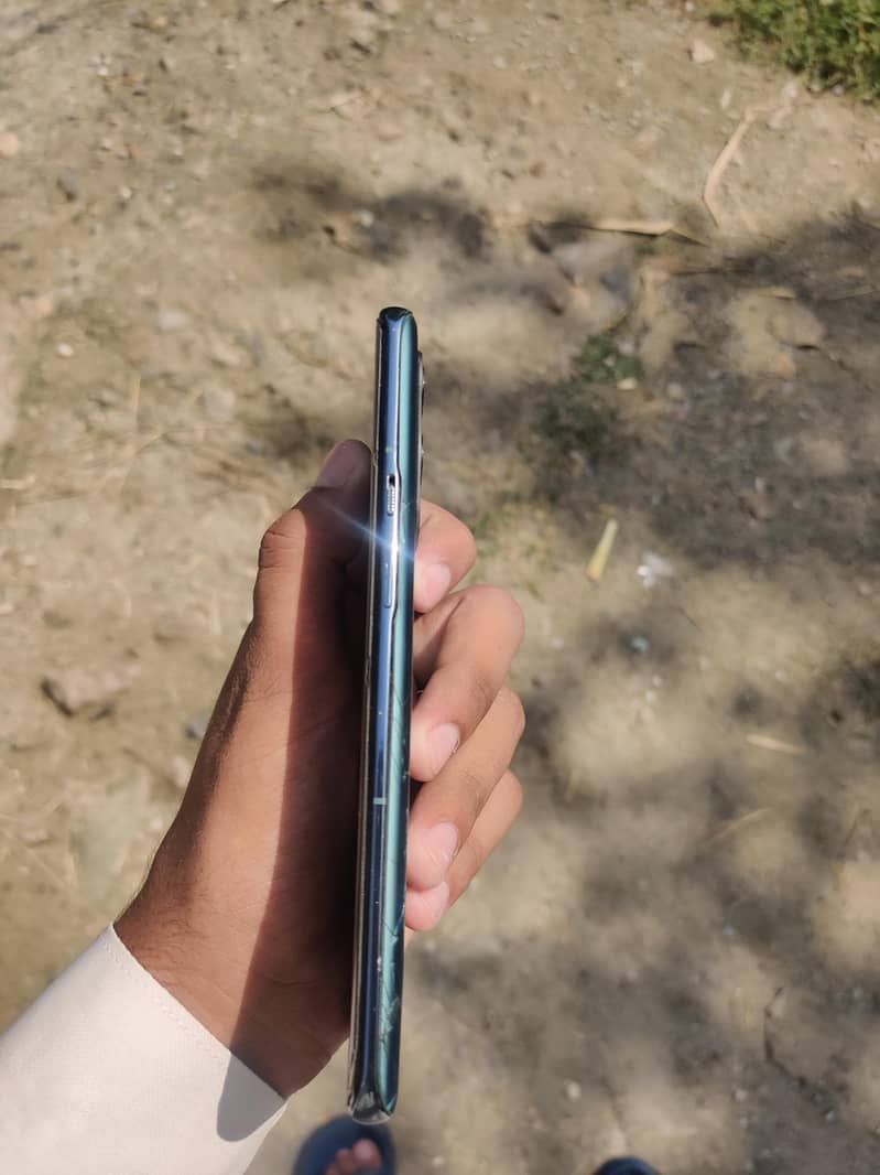 One plus 9 pro - Mobile Phones - 1105320751