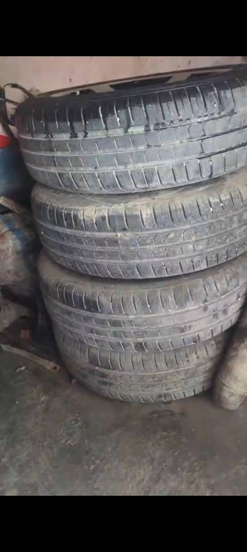 I'm selling my car tyre's rims Brand New tyre used only 1 months ...