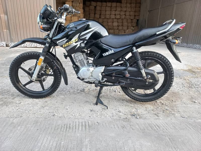 Yamaha YBR 125G model 2019 - Standard - 1105361022