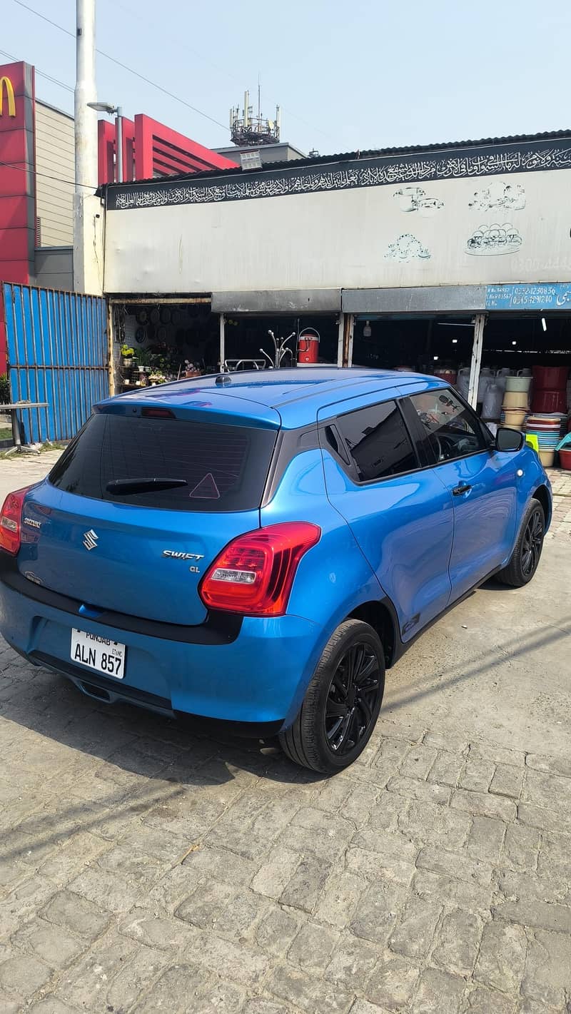 Suzuki Swift GL Manual - Cars - 1105361779
