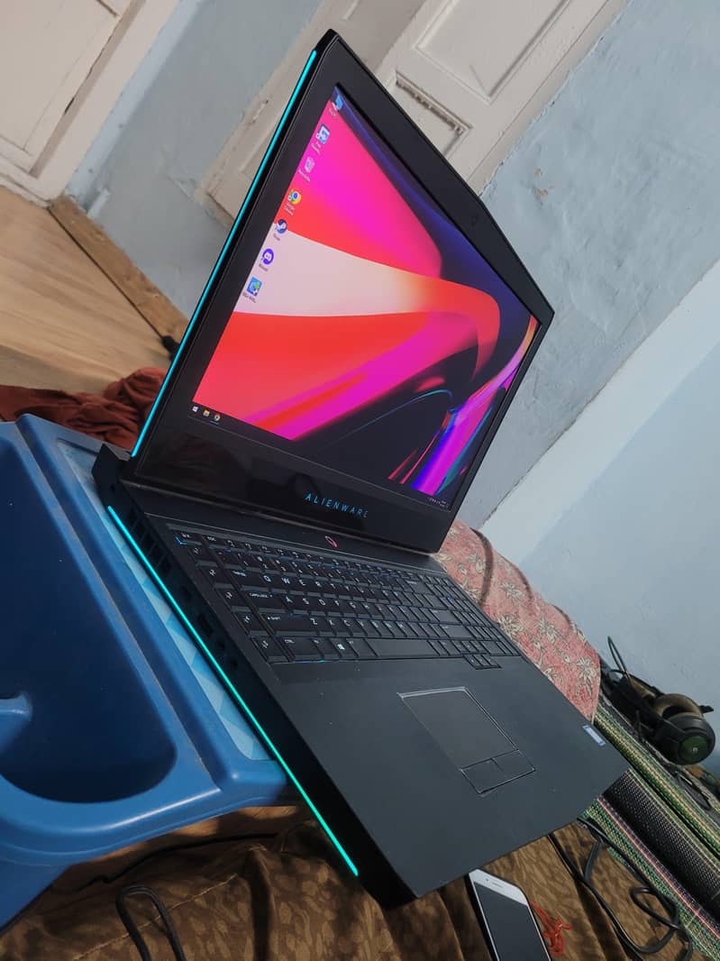 Dell Alienware M17 R5 i7 8th Gaming laptop - Laptops - 1105372300