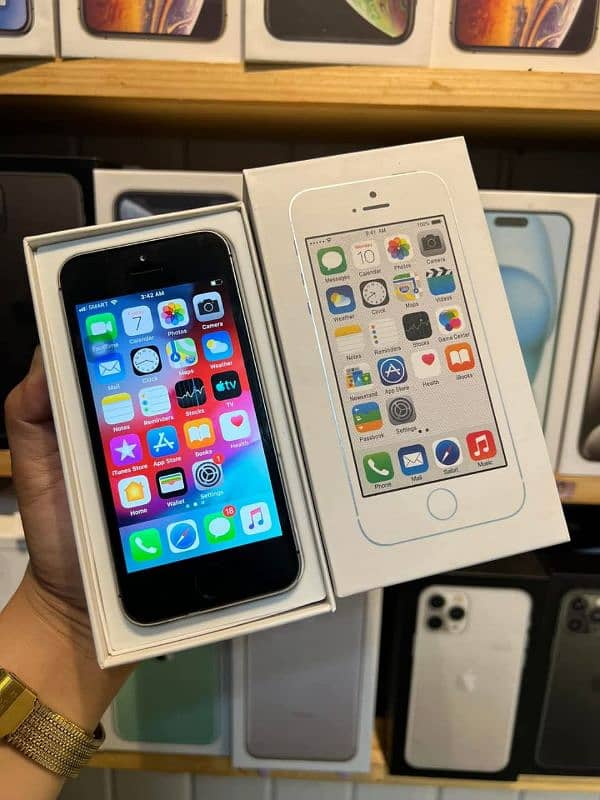 iPhone 5S 64 GP my WhatsApp number 03238950275 - Mobile Phones - 1105438645