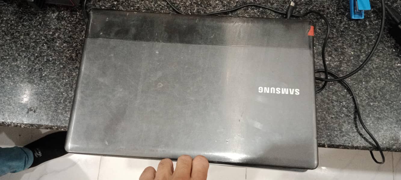 Samsung Leptop 3rd generation - Laptops - 1105528921