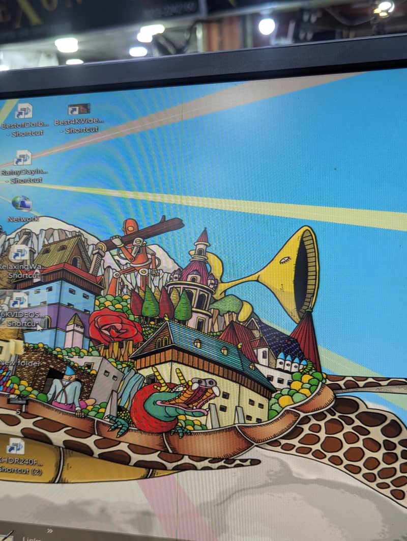 3 monitor screens - Computer Components - 1105689263