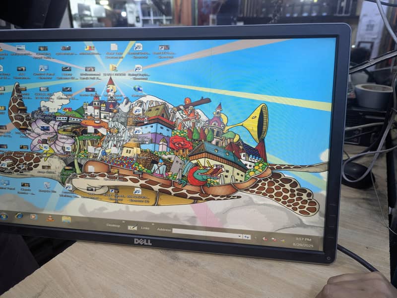 3 monitor screens - Computer Components - 1105689263