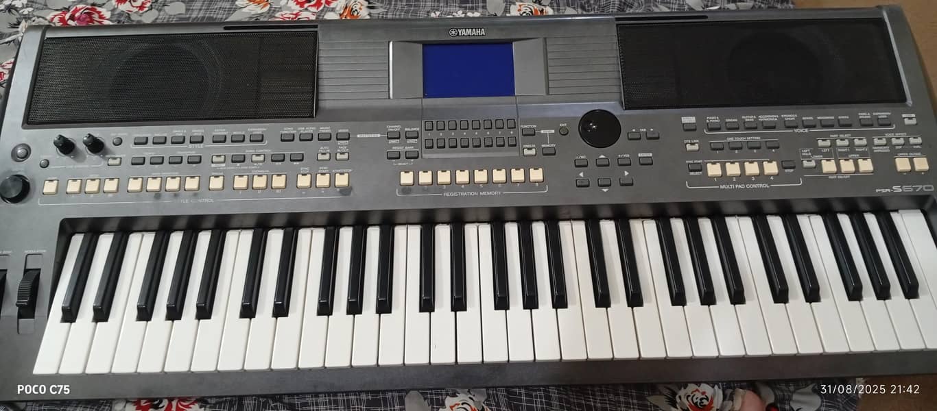 Yamaha PSR S670 Professional Piano Yamaha Keyboard Casio Roland Korg ...