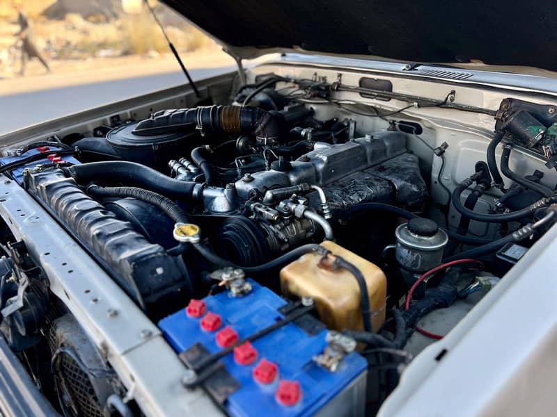 Toyota land cruiser bj62 1989 - Cars - 1105806584