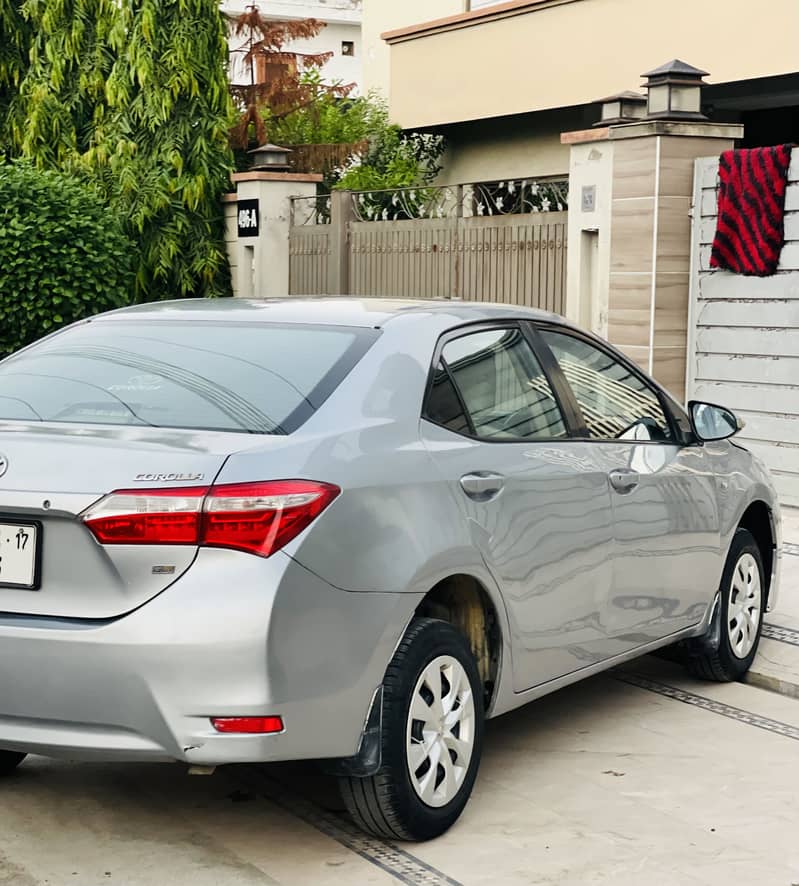 toyota carolla gli 2015/17 model - Cars - 1105846731