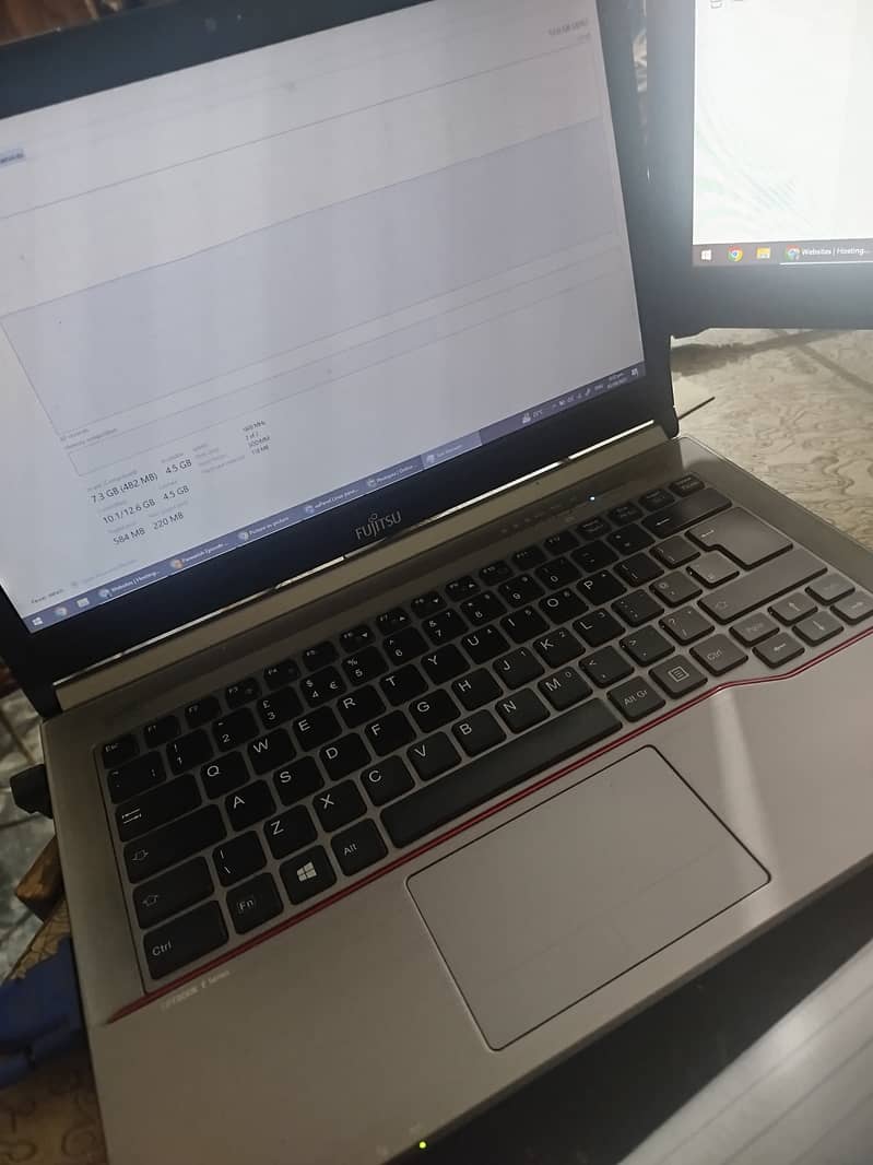 Fujitsu Japanese Laptop - Laptops - 1105866017