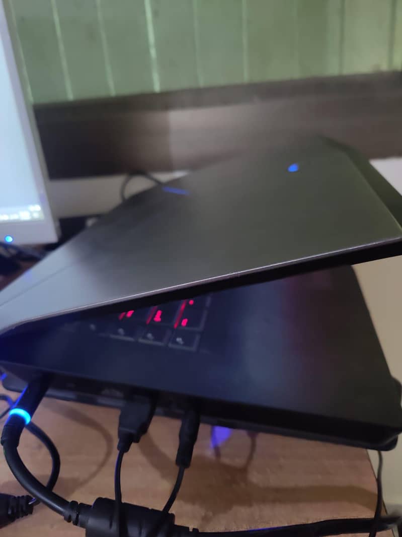 Alienware r1 GTX 980m 4gb gaming laptop - Laptops - 1105914418