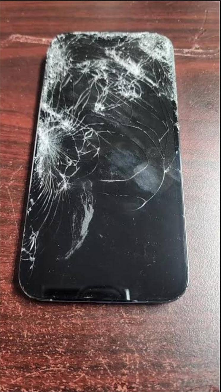 iphone 13 pro max accidental damage 55 - Mobile Phones - 1105959527
