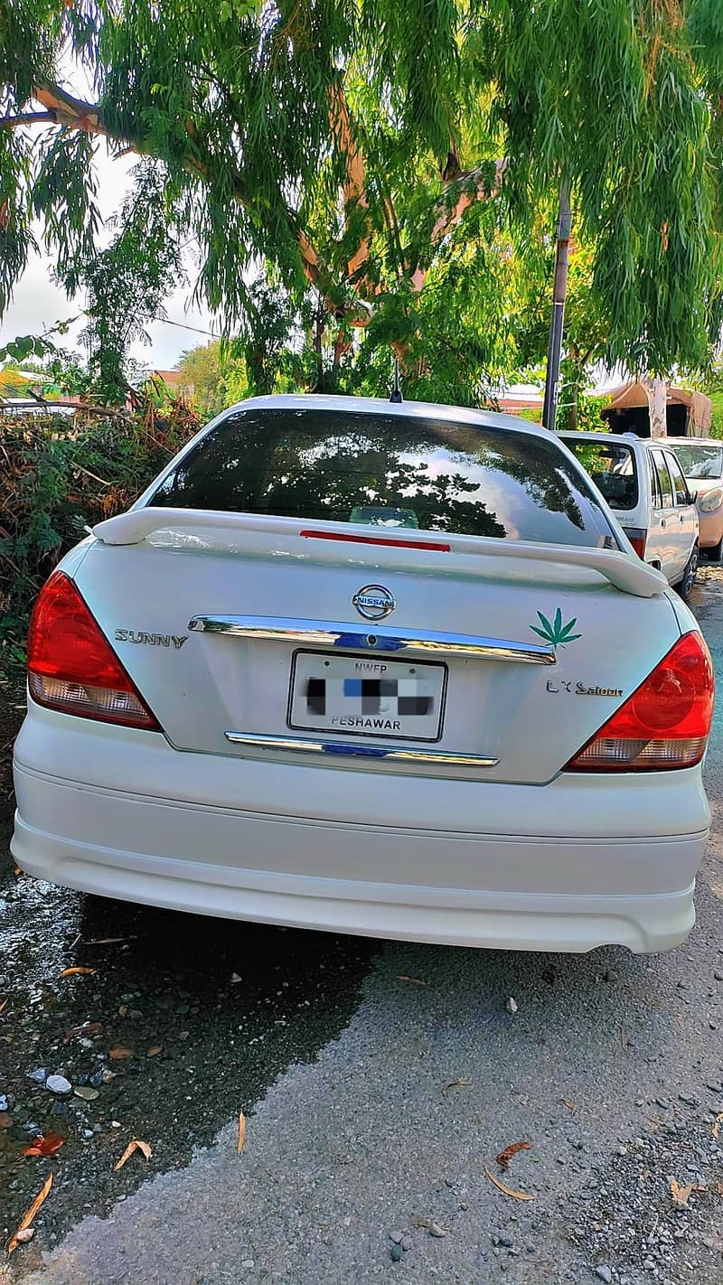 Nissan Pearl white Lush condition - Cars - 1106027527