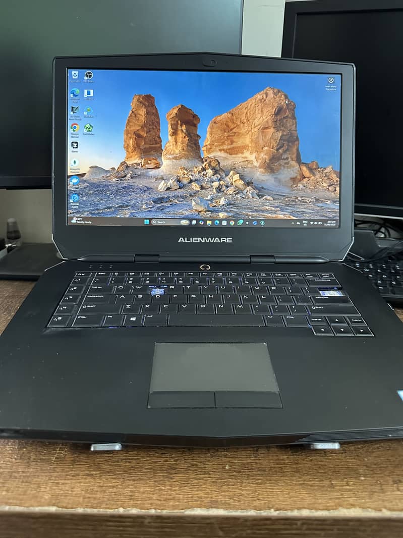 Alienware 15 R2 Gaming Laptop - Laptops - 1106141299