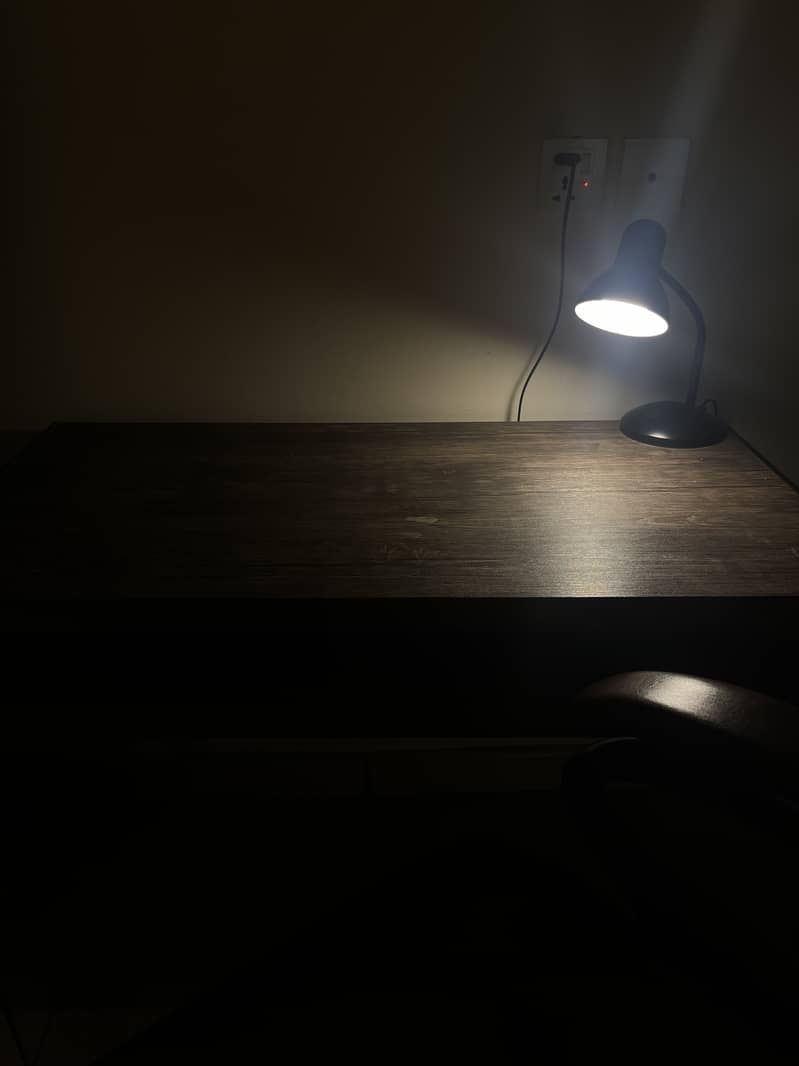 INTERWOOD WORKSTATION/STUDY/OFFICE Table and Leather office Chair ...