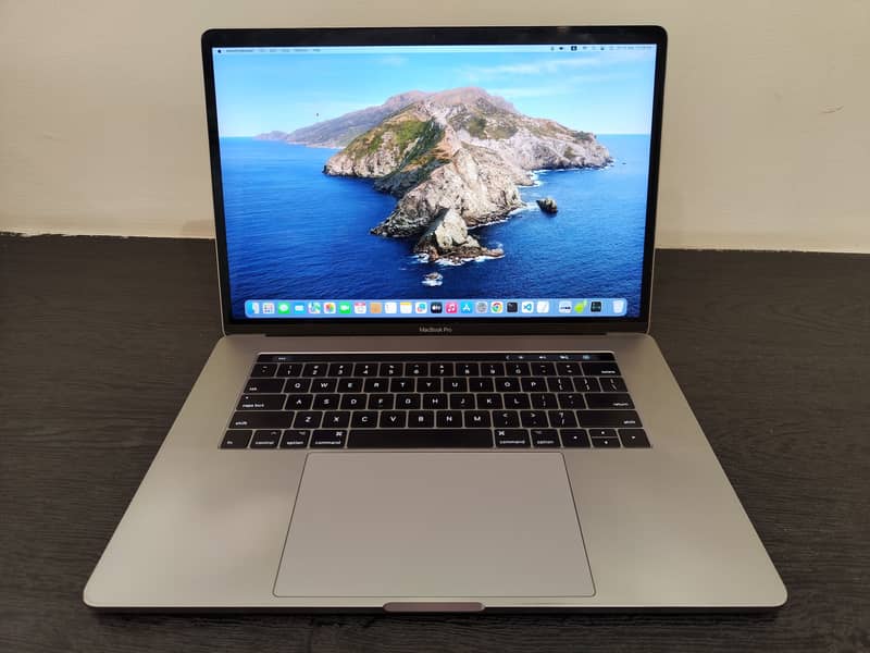 Macbook Pro 2017 15in 16/1TB with touchbar - Laptops - 1106181706