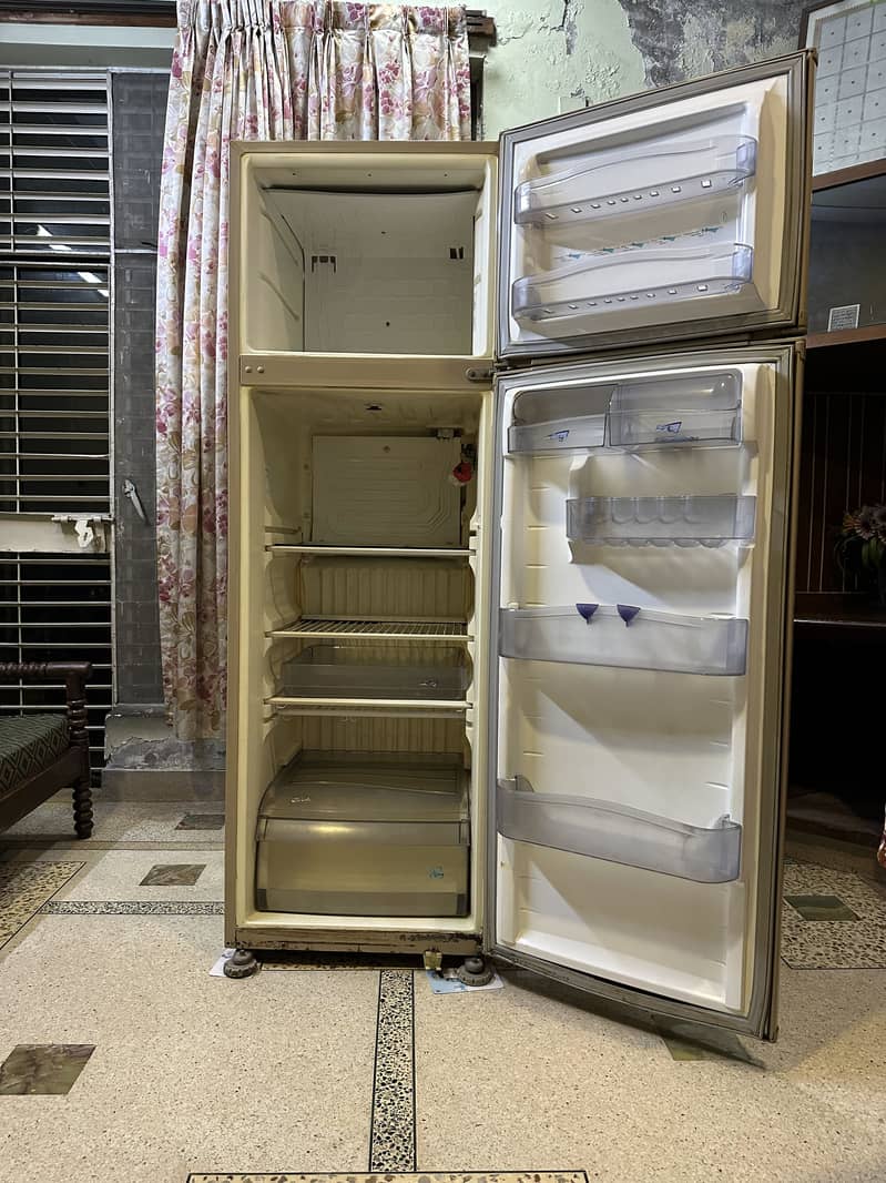 Whirlpool pool fridge - Refrigerators - 1106191603