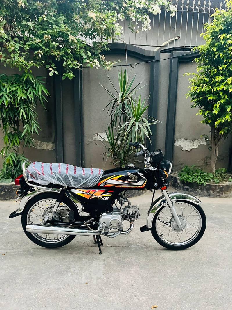 Honda cd 70 2022 model total original bick 10/10 condition - Standard ...