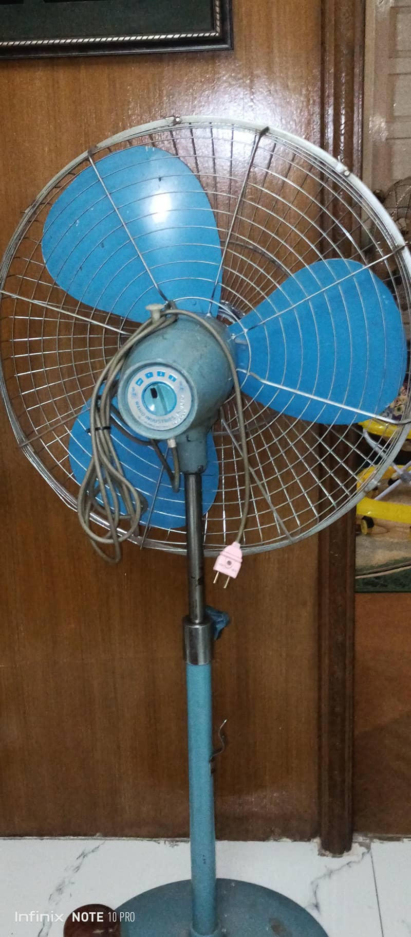 80s PakFan Vintage Pedestal Fan - Fans - 1086271382