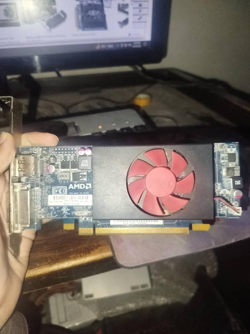 selling my amd hd 8490 and gt 520 - Computer Components - 1106401644